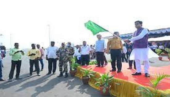 India launches direct shipping service between Tuticorin and Maldives ...