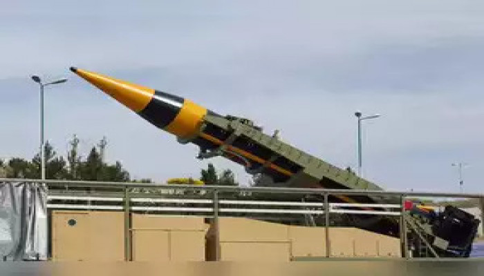 Iran Unveils Conqueror Hypersonic Missile Able To Beat Regional Defense