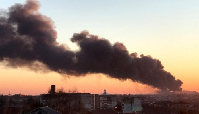 Ukraine crisis Russia strikes one of Europe’s largest steel factories
