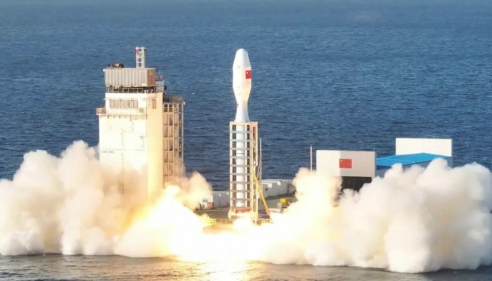 China successfully launches commercial rocket Gravity-1 with three ...