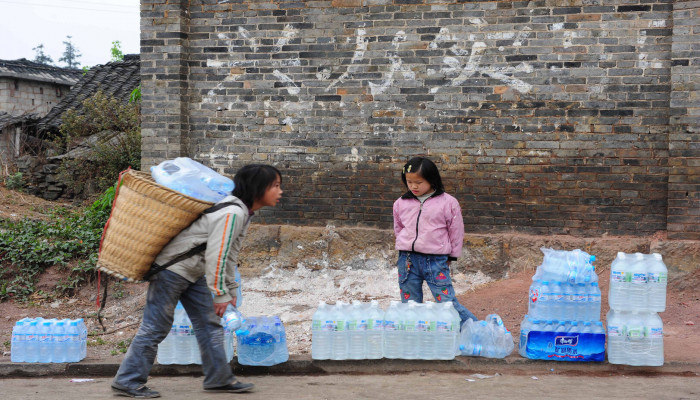 China sources Tibets groundwater and spring water, Sells it packaged in ...