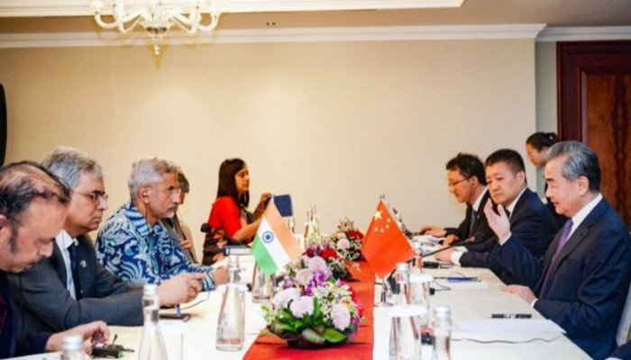 Chinese diplomat Wang Yi advocates for stable ties with India