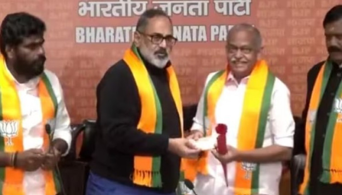 Former DMK MP and 15 Ex-Tamil Nadu MLAs join BJP