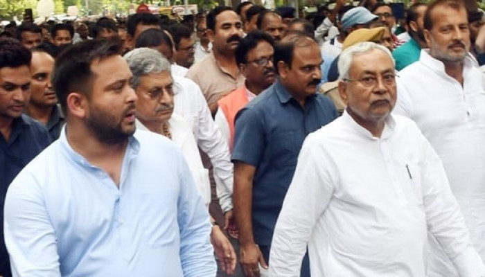 Nitish Kumar resigns as Bihar Chief Minister stakes claim to form new ...
