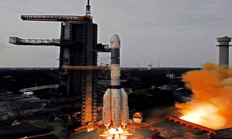 ISRO Makes India Proud Again Successfully Hoists GSAT- 6 satellite