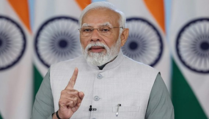 PM Modi responds to lawyers letter to CJI, condemns Congress culture of ...