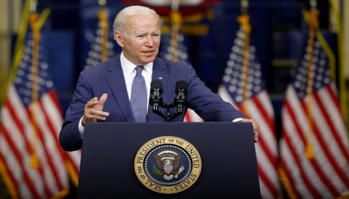 ‘Billionaires tax for Biden agenda unveiled by US Senate Democrat
