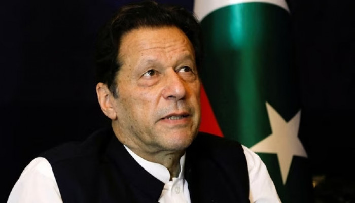 Pakistans election commission issues non-bailable arrest warrant against former PM Imran Khan