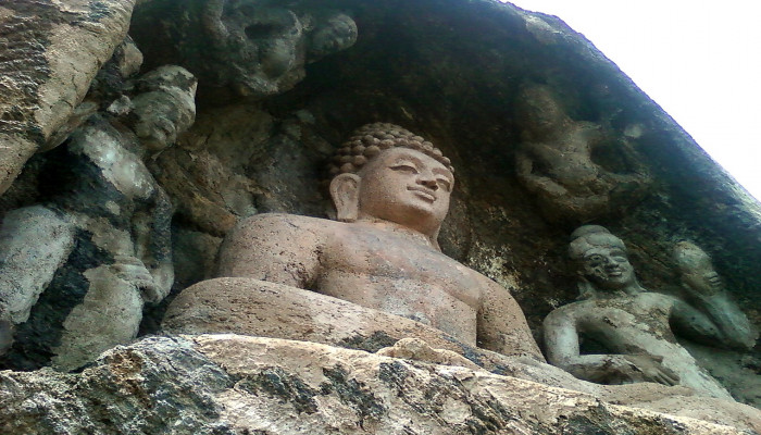 The Myth of Persecution of Buddhists by Hindus